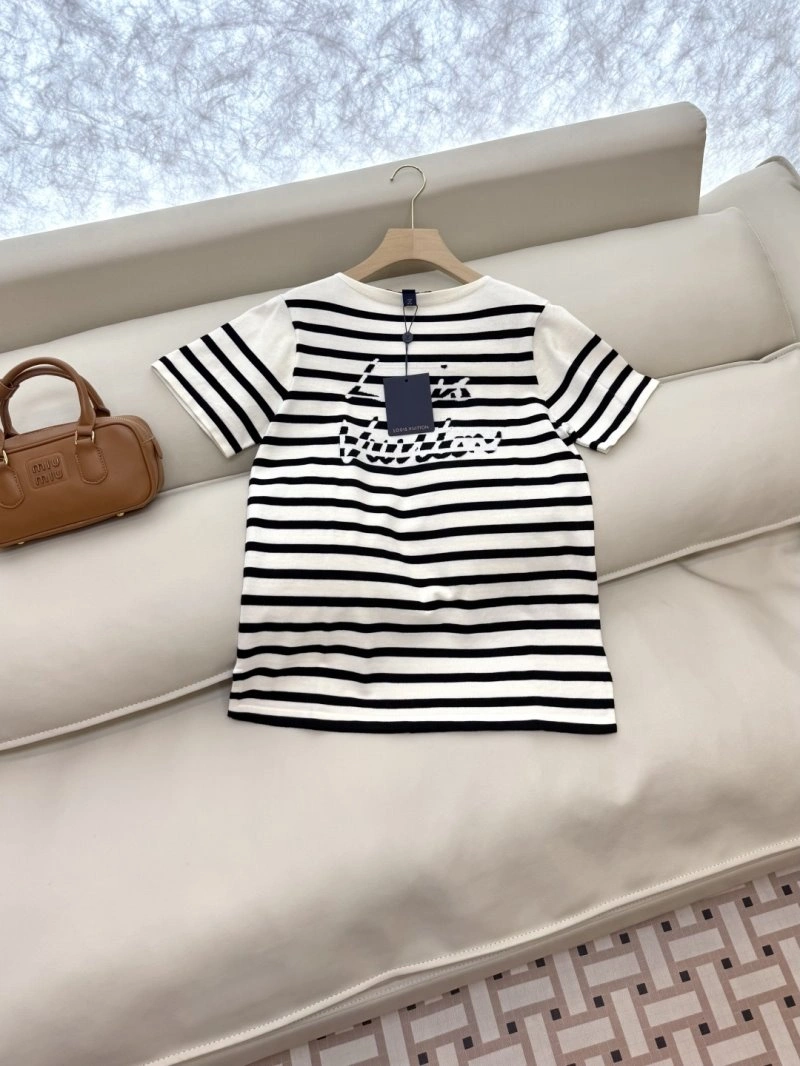 Precise copy Louis Vuitton T-Shirts