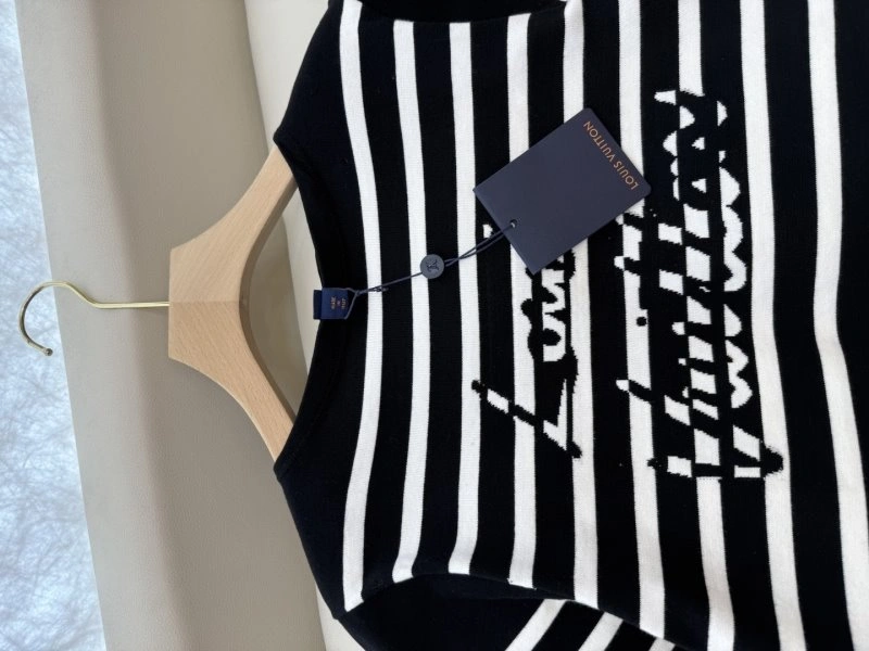 Perfect replica Louis Vuitton T-Shirts