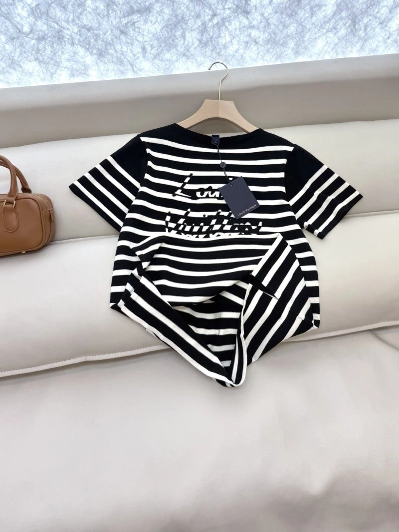 Perfect replica Louis Vuitton T-Shirts