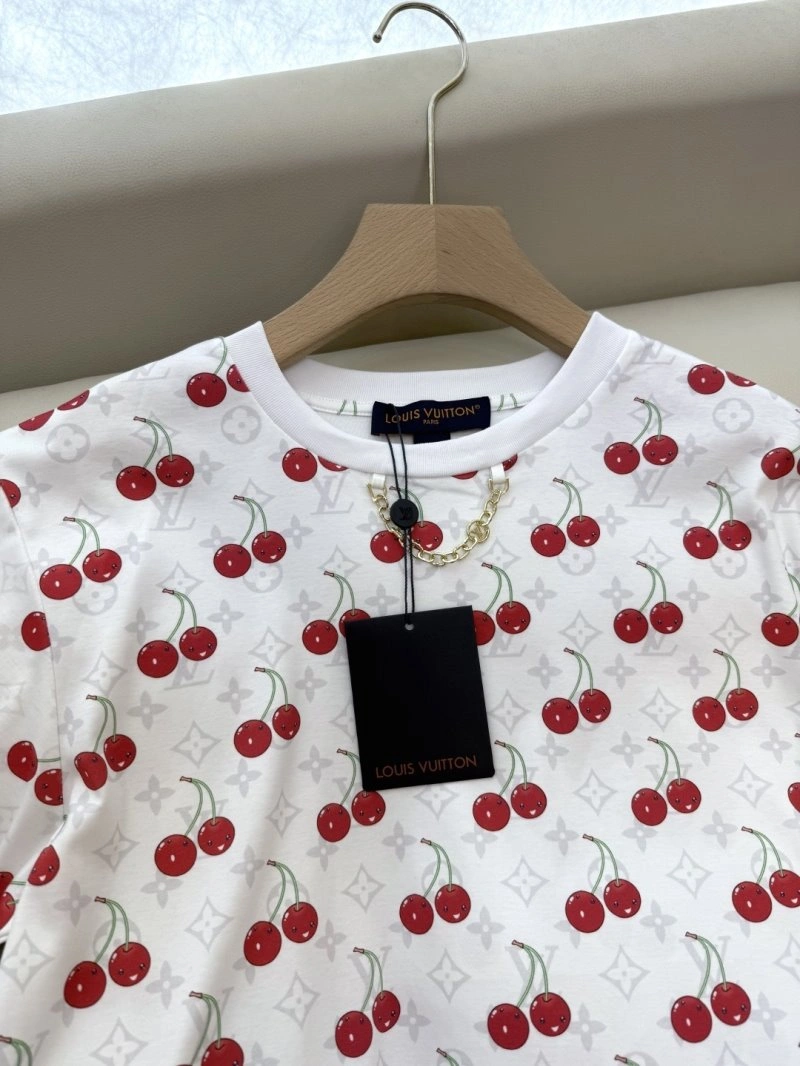1:1 copy Louis Vuitton T-Shirts