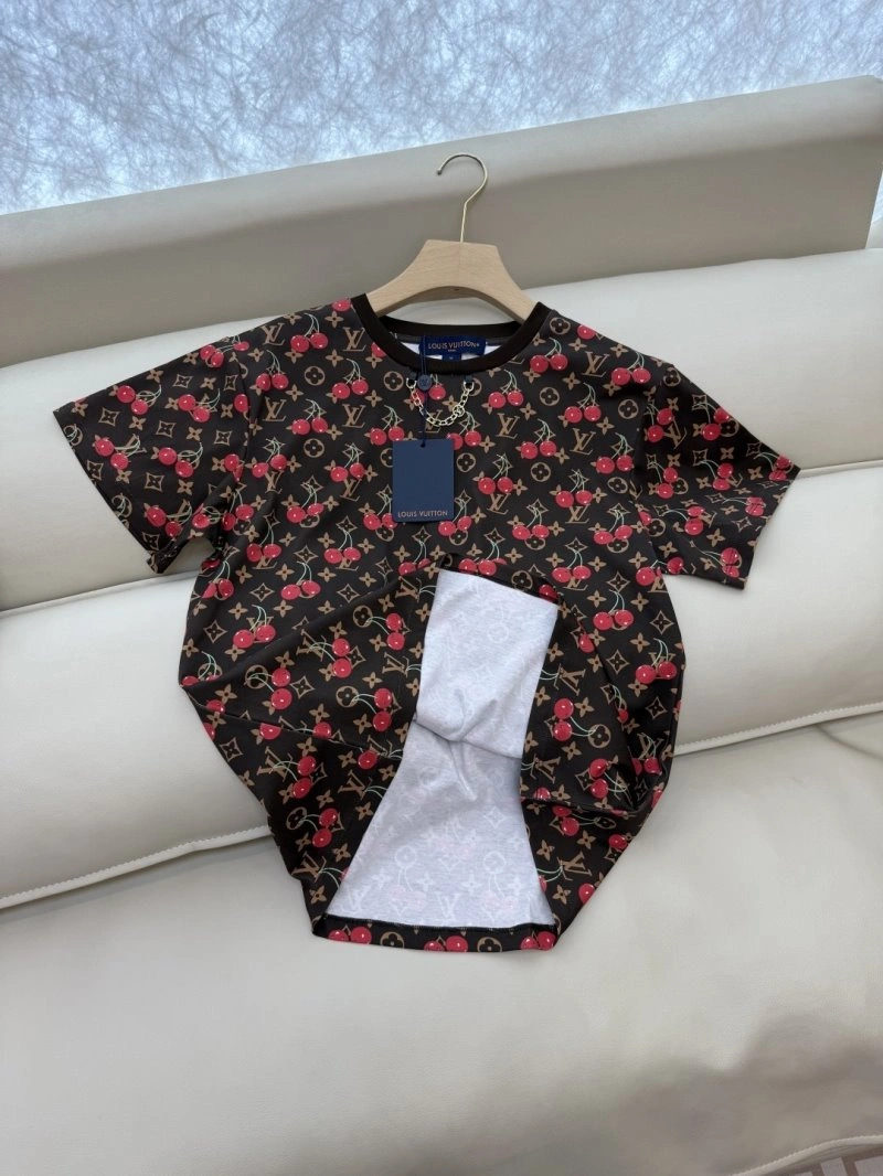 Top mirror Louis Vuitton T-Shirts