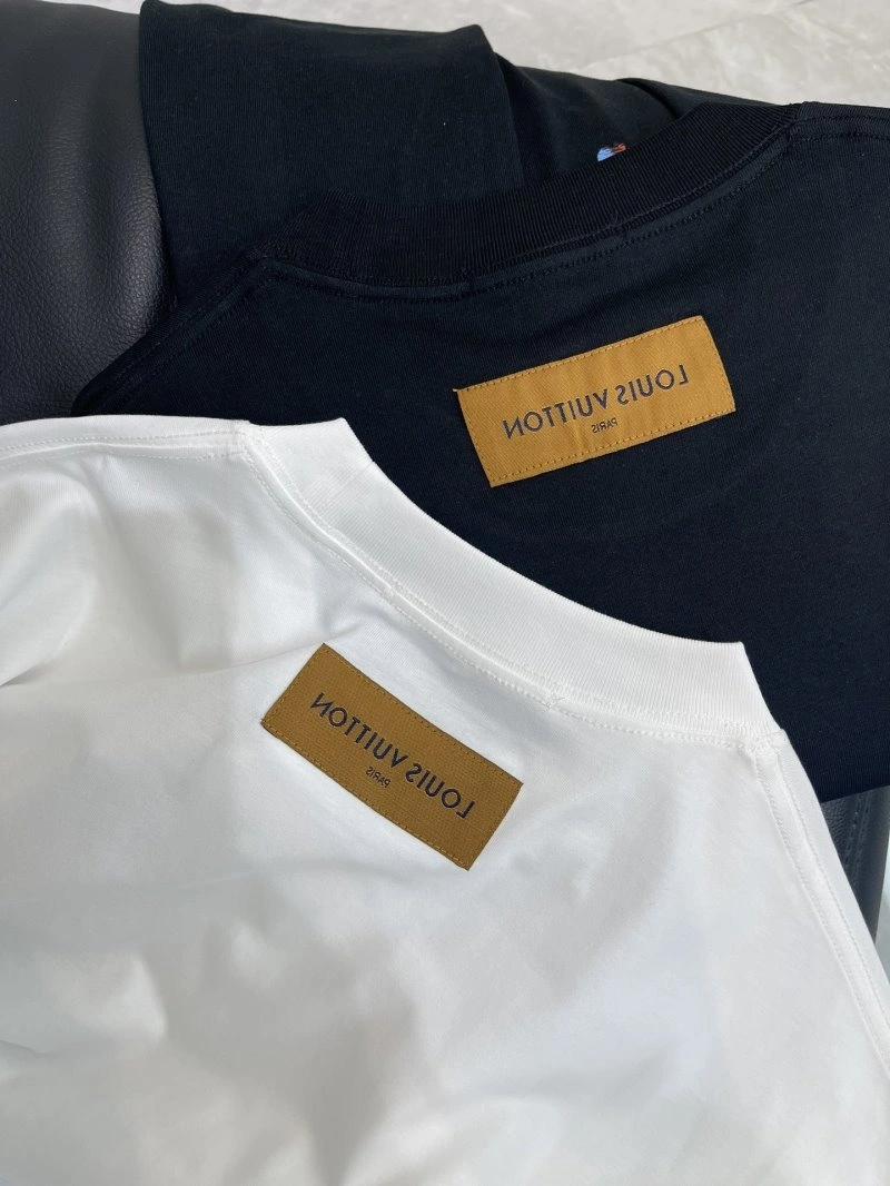 Top mirror Louis Vuitton T-Shirts