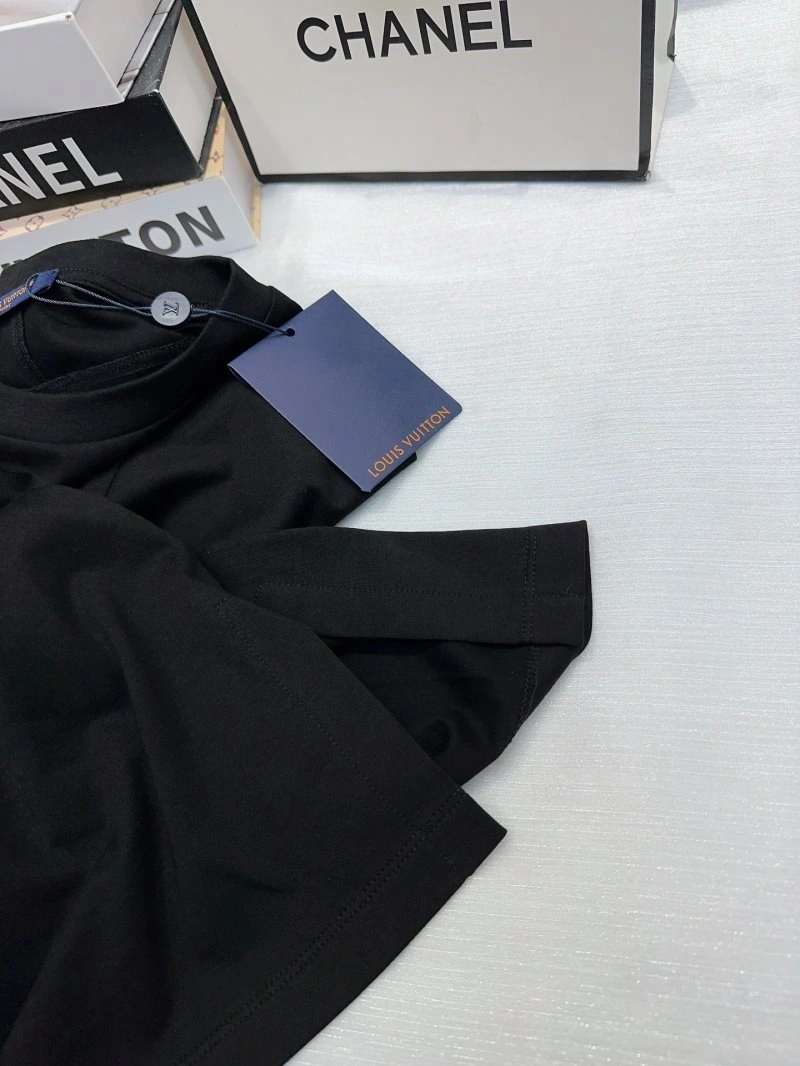 Factory-made Louis Vuitton T-Shirts