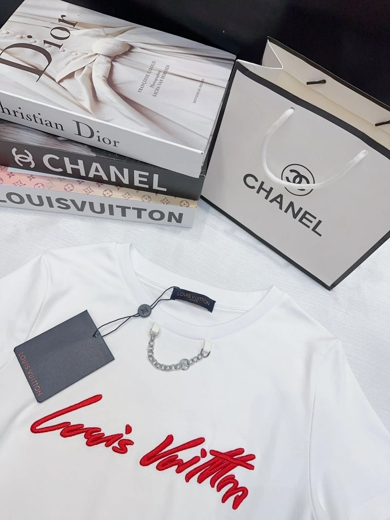 Reasonably priced Louis Vuitton T-Shirts