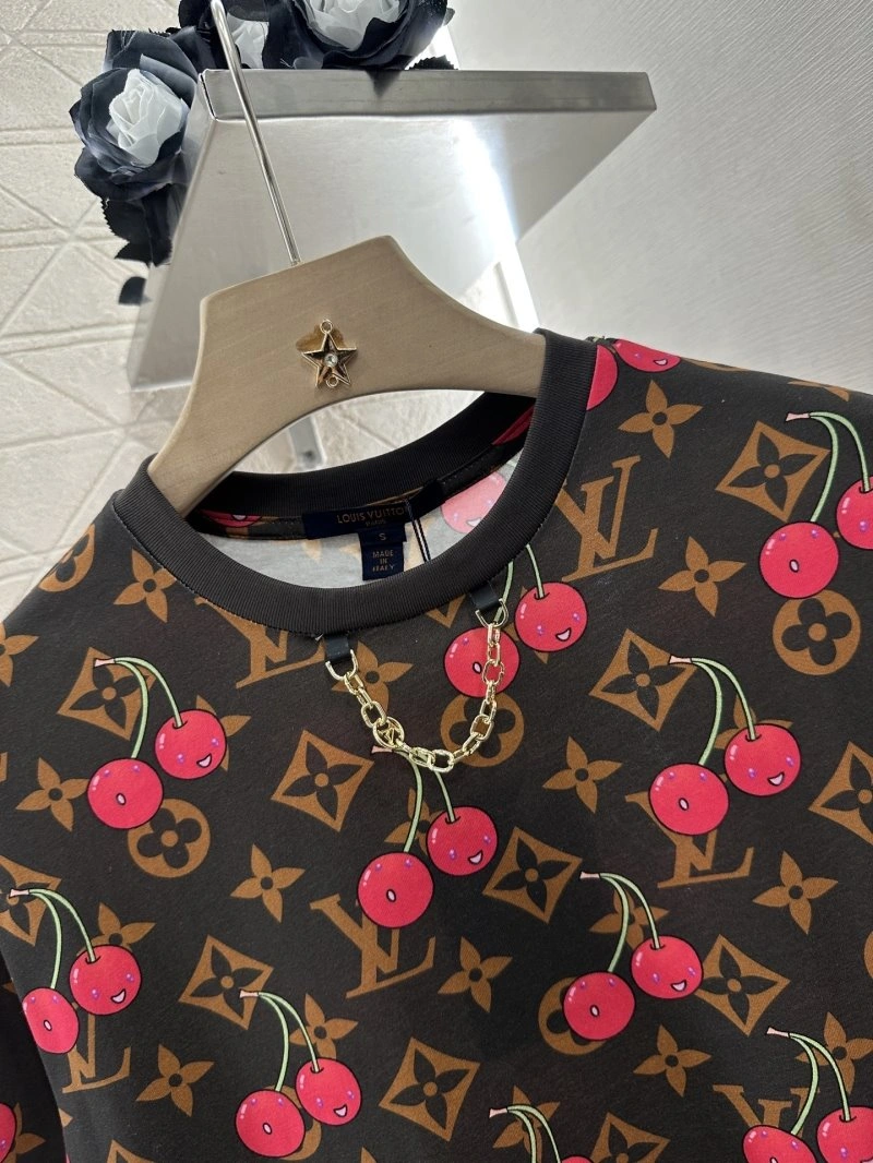 High fidelity Louis Vuitton T-Shirts
