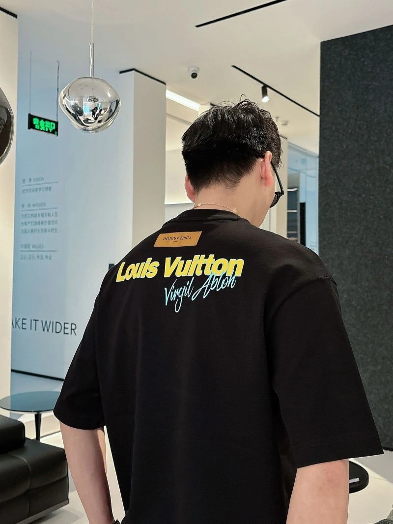 Economical Louis Vuitton T-Shirts