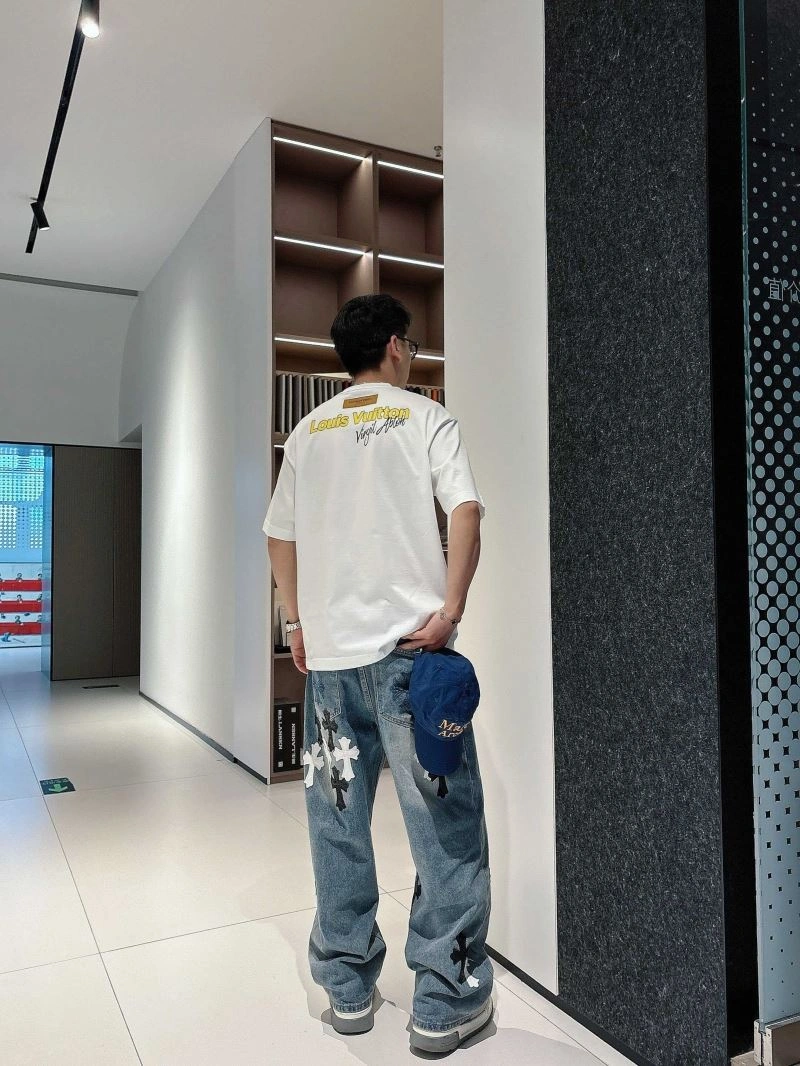 Low-cost Louis Vuitton T-Shirts
