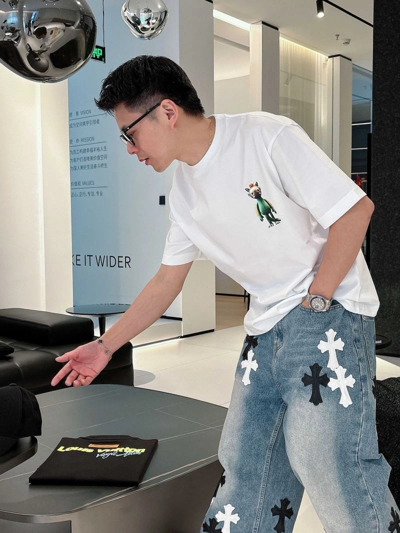 Low-cost Louis Vuitton T-Shirts