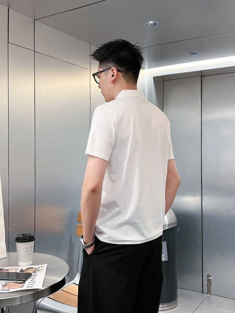 Exact replica Louis Vuitton T-Shirts