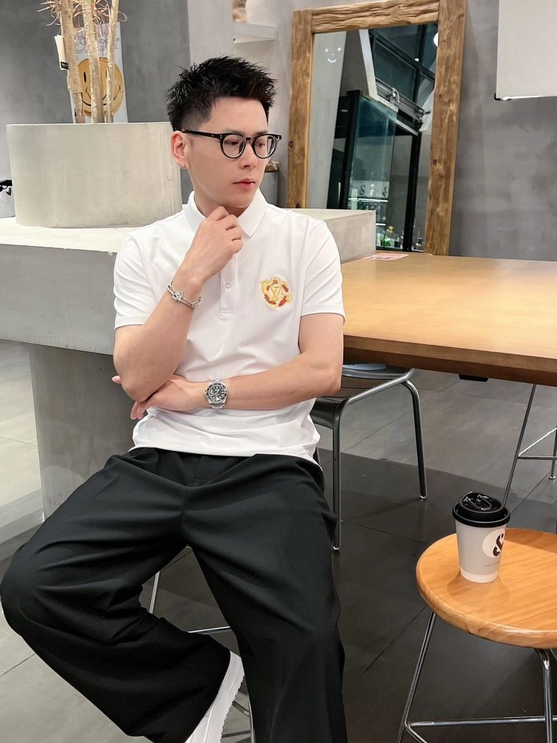 Exact replica Louis Vuitton T-Shirts