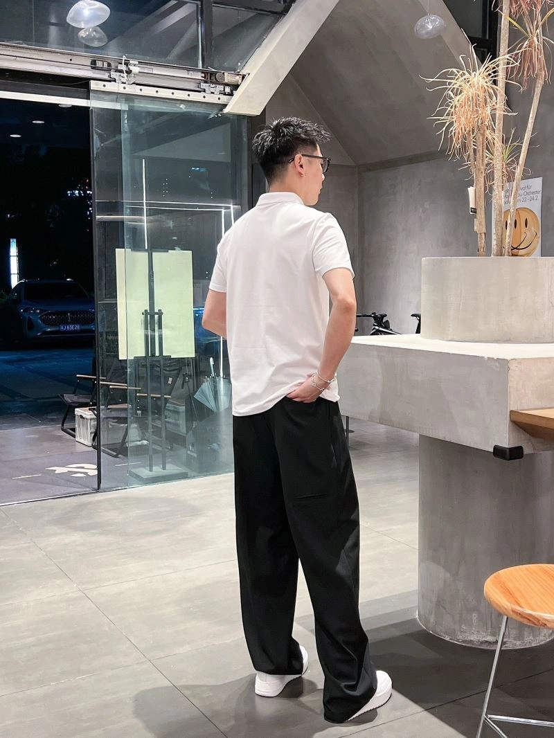 Exact replica Louis Vuitton T-Shirts