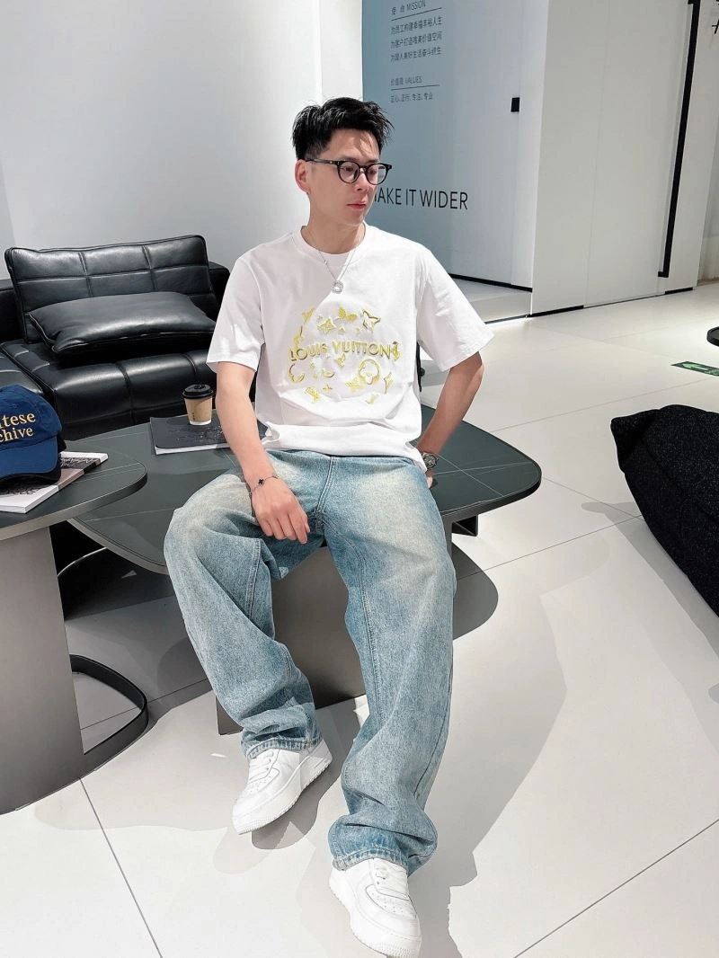 Precise copy Louis Vuitton T-Shirts