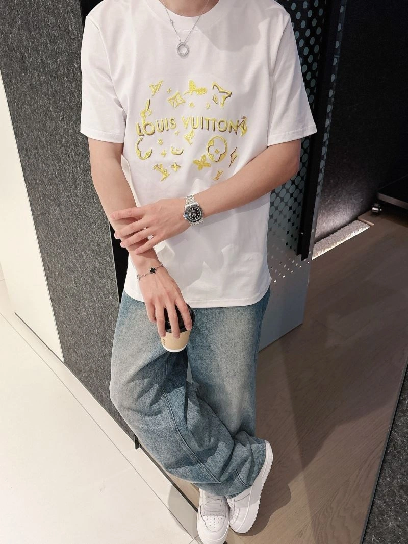 Precise copy Louis Vuitton T-Shirts