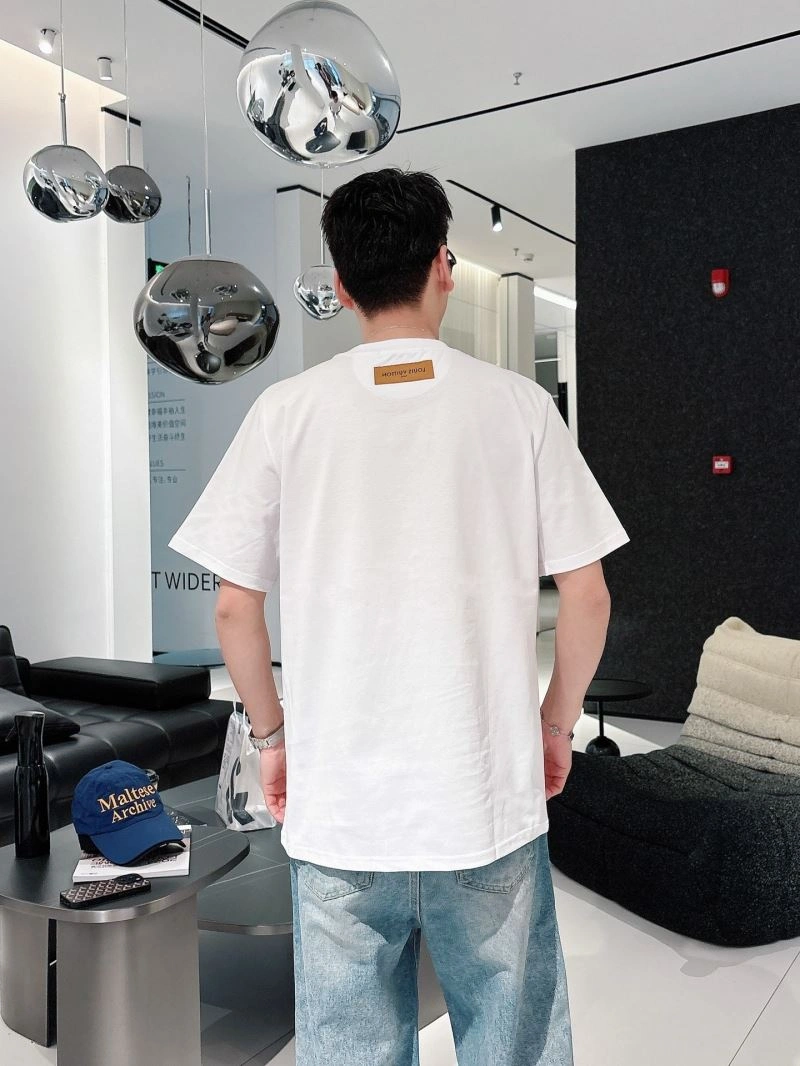 Precise copy Louis Vuitton T-Shirts
