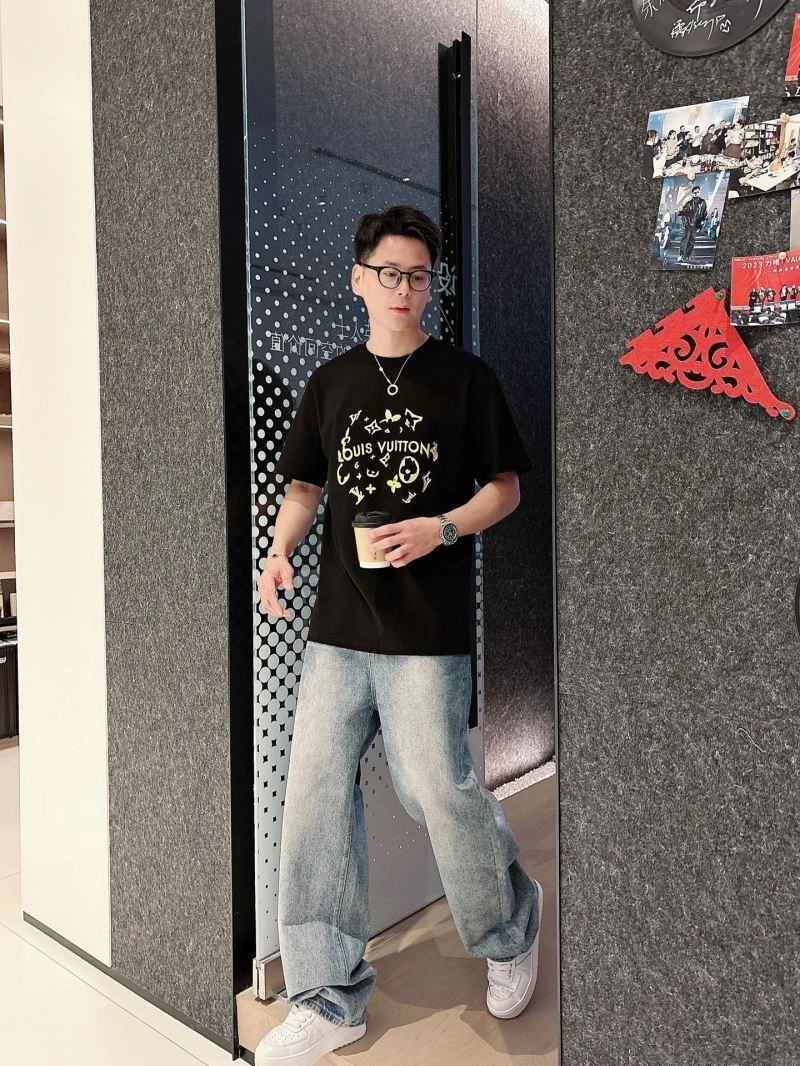 Inexpensive Louis Vuitton T-Shirts