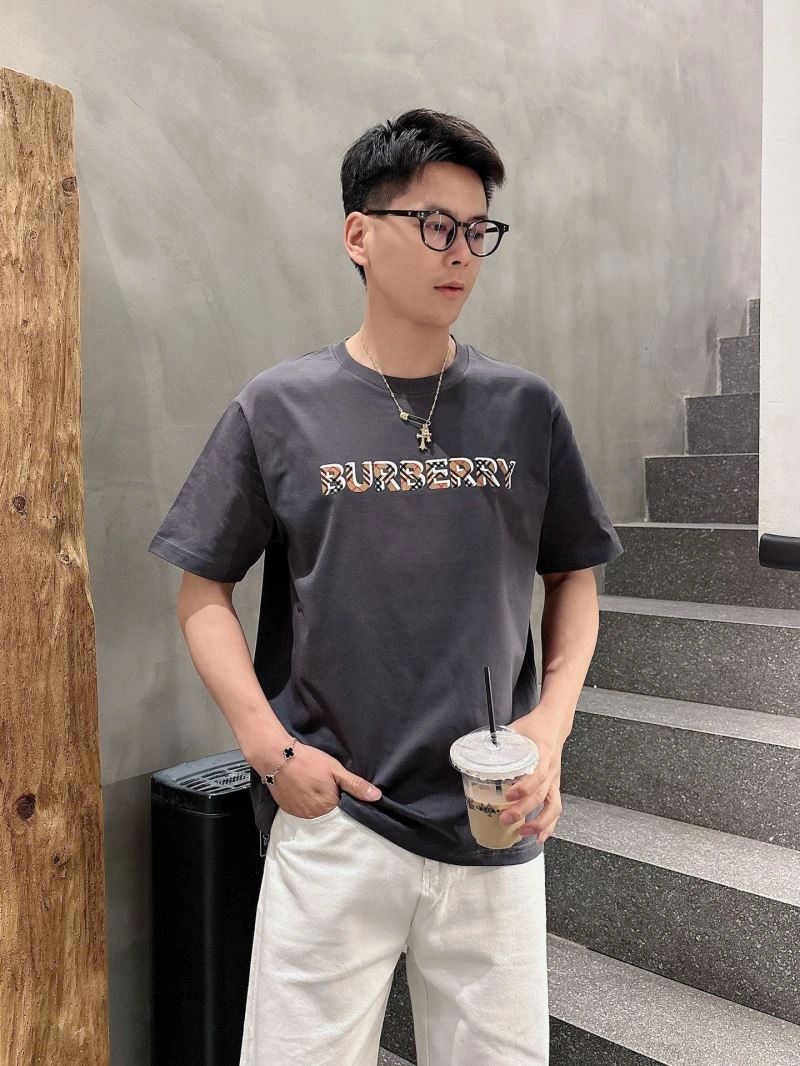 Bargain Louis Vuitton T-Shirts