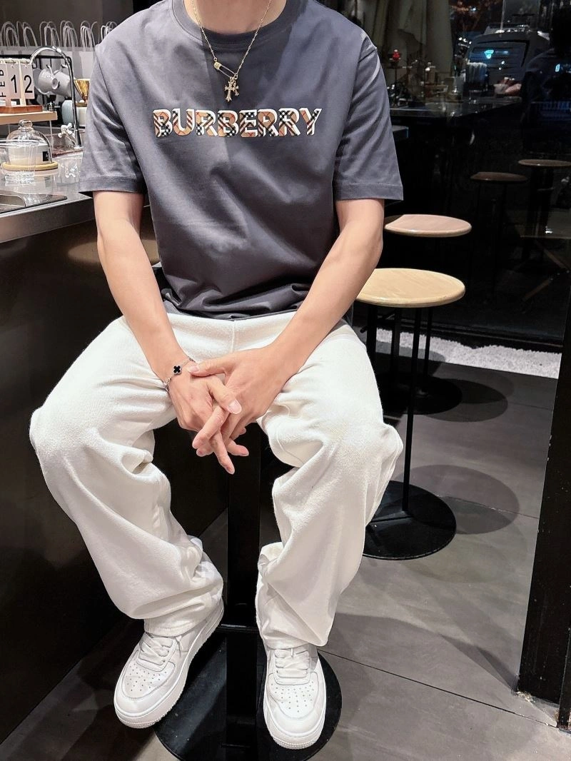 Bargain Louis Vuitton T-Shirts
