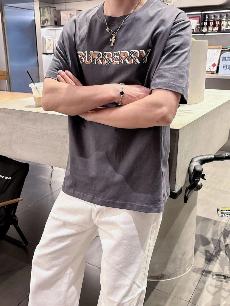 Bargain Louis Vuitton T-Shirts