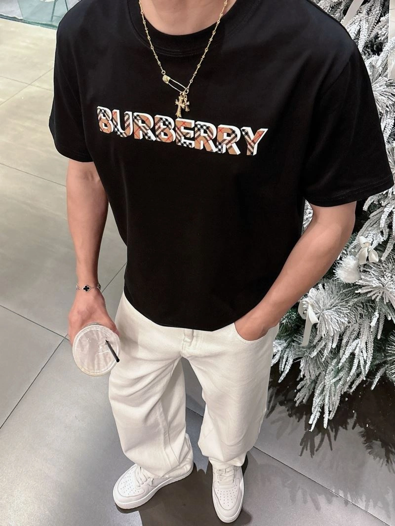 Accurate model Louis Vuitton T-Shirts