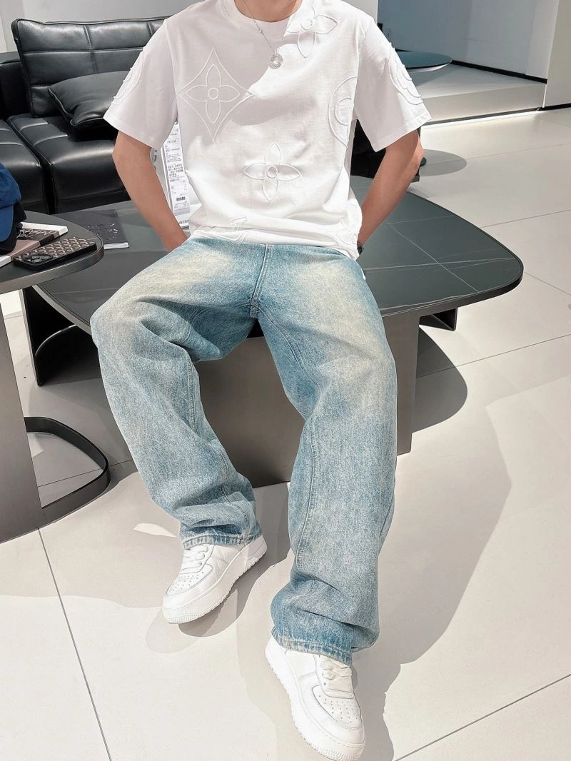 Top match Louis Vuitton T-Shirts