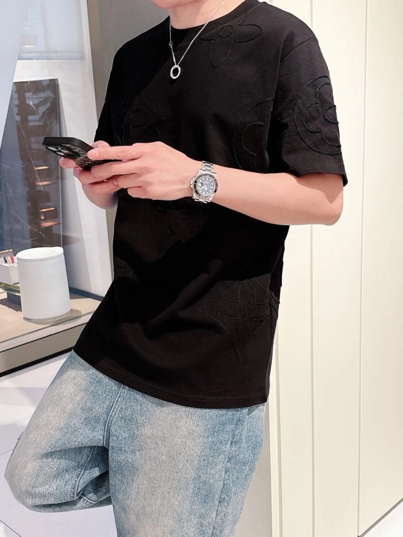 Accurate model Louis Vuitton T-Shirts