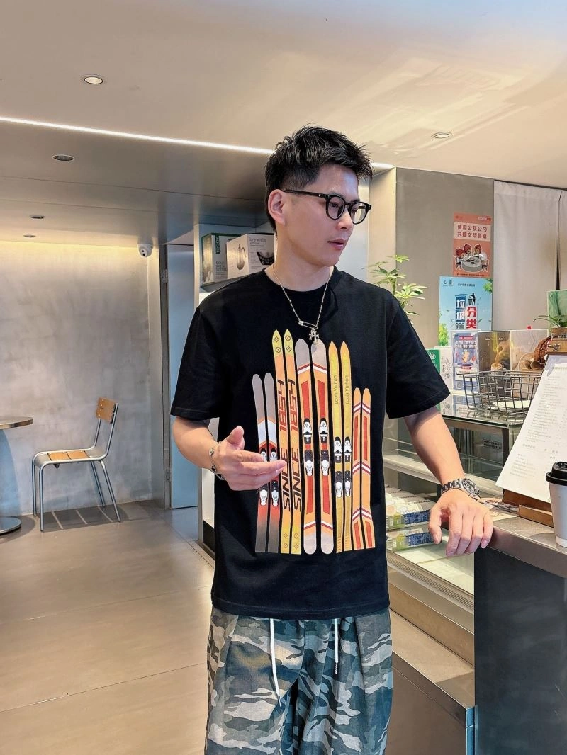 Perfect replica Louis Vuitton T-Shirts