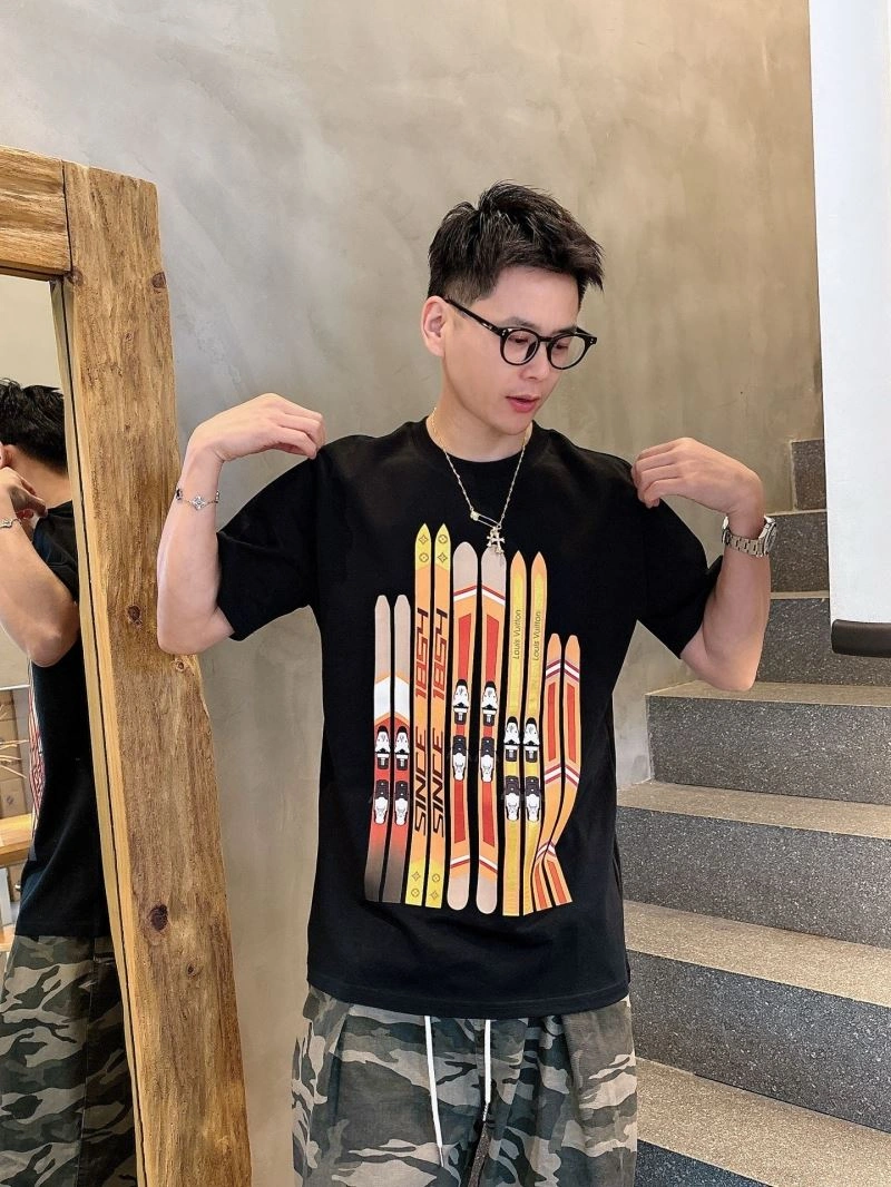 Perfect replica Louis Vuitton T-Shirts