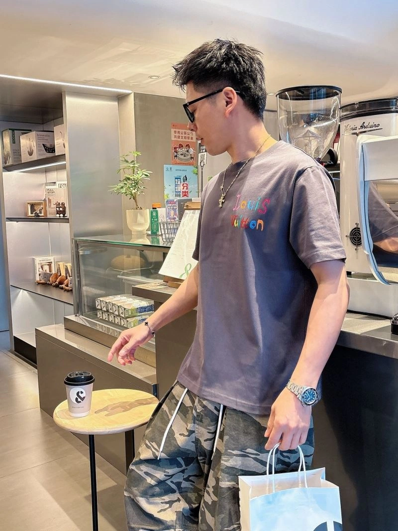 Mirror quality Louis Vuitton T-Shirts