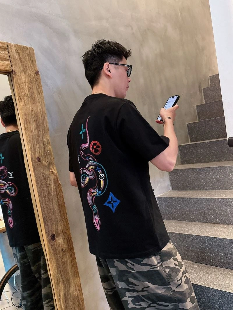 Official Louis Vuitton T-Shirts