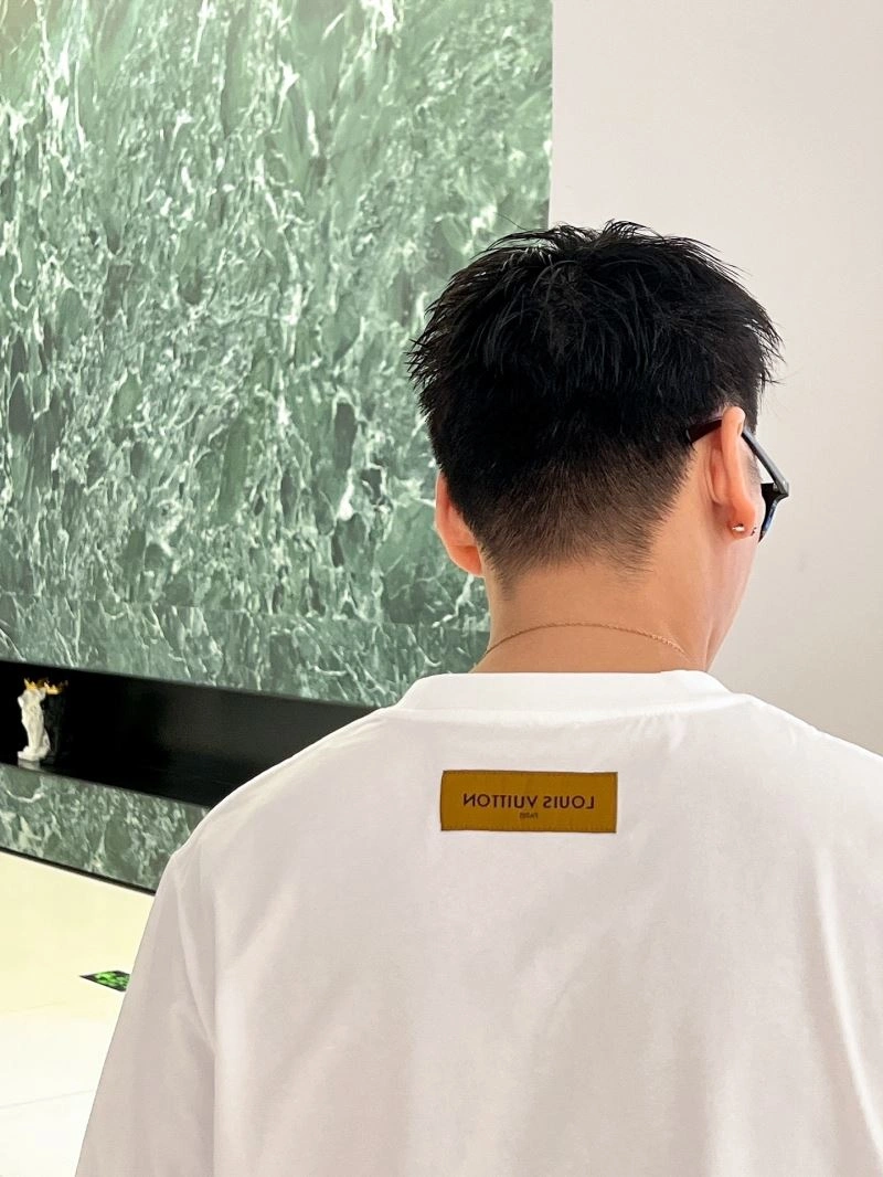 Discounted Louis Vuitton T-Shirts