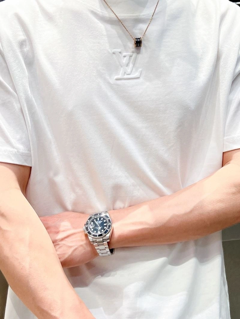 Inexpensive Louis Vuitton T-Shirts