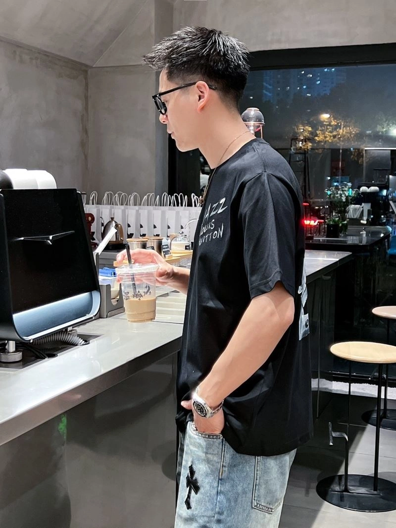 Cut-rate Louis Vuitton T-Shirts