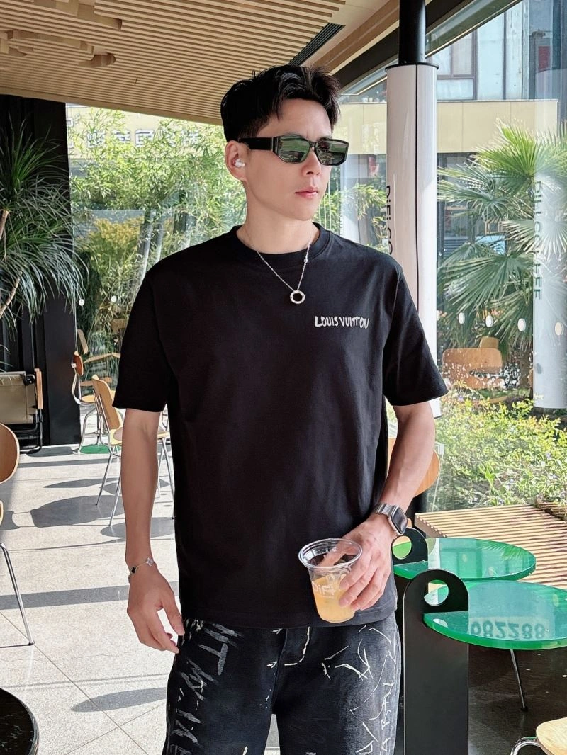 Original Louis Vuitton T-Shirts