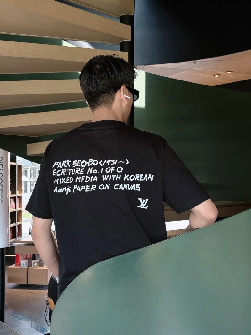 Original Louis Vuitton T-Shirts