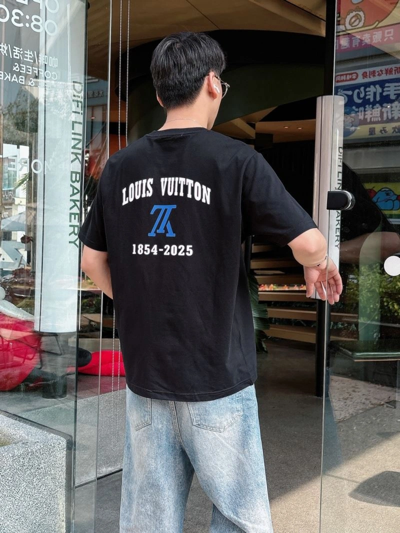 Low-cost Louis Vuitton T-Shirts