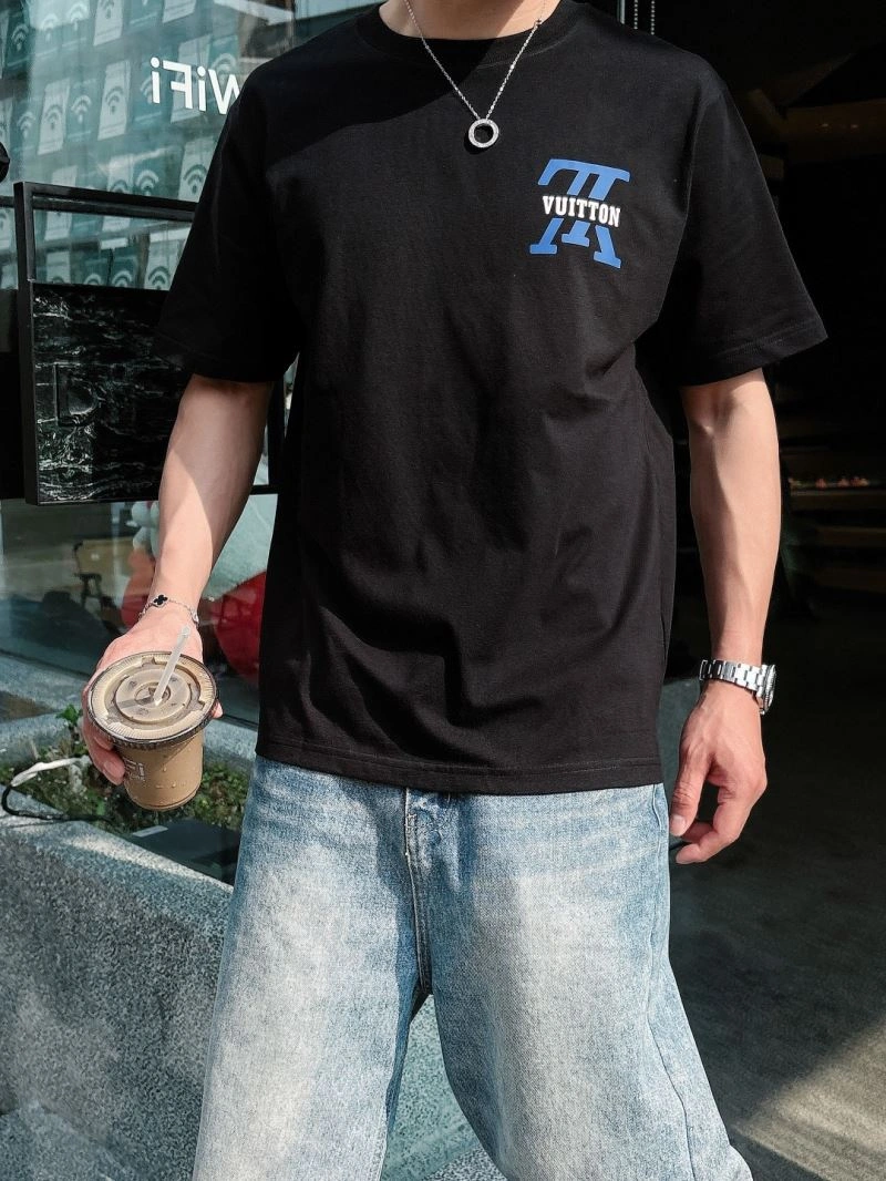 Low-cost Louis Vuitton T-Shirts
