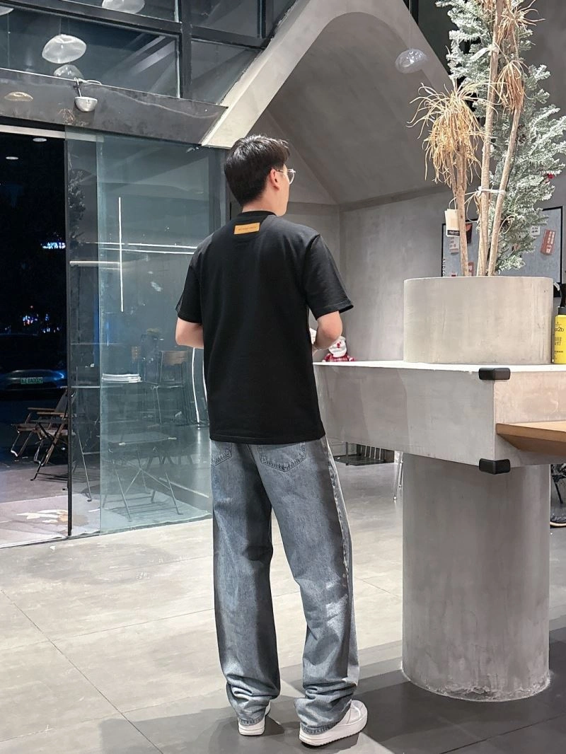 Discounted Louis Vuitton T-Shirts