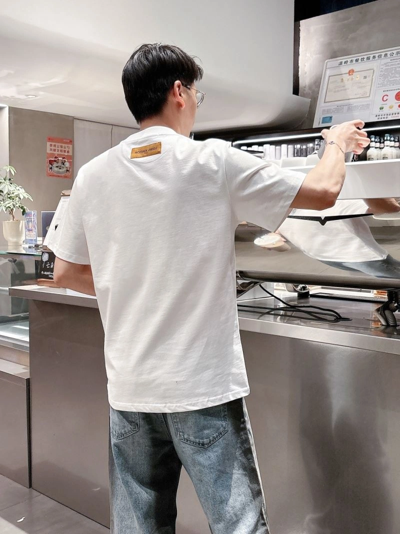 Factory-made Louis Vuitton T-Shirts