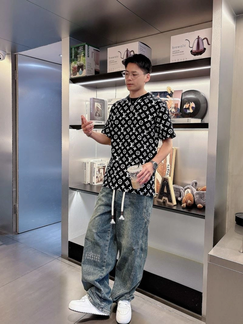 High accuracy Louis Vuitton T-Shirts
