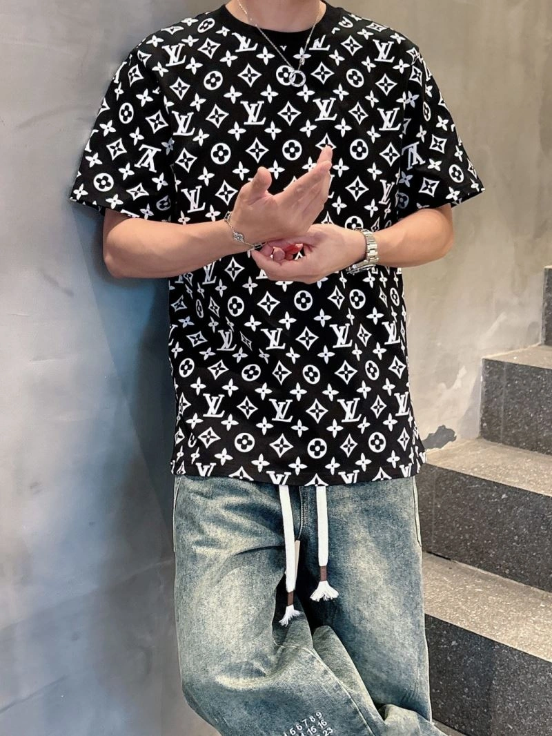 High accuracy Louis Vuitton T-Shirts