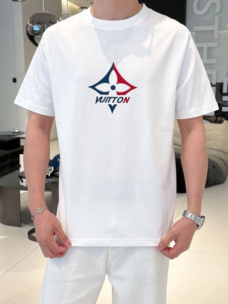 Top match Louis Vuitton T-Shirts