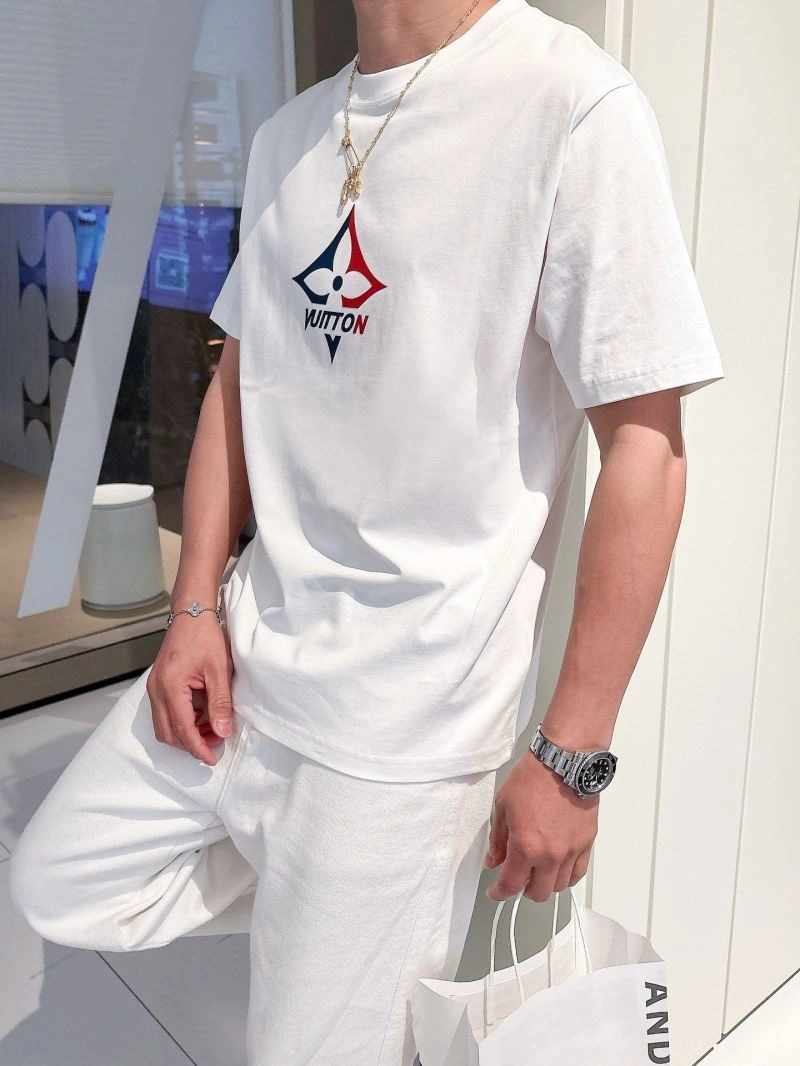 Top match Louis Vuitton T-Shirts