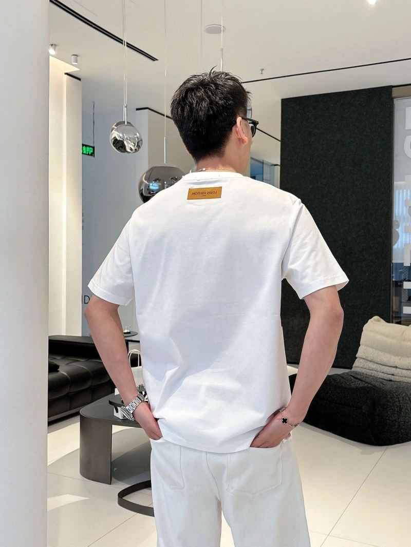 Top match Louis Vuitton T-Shirts