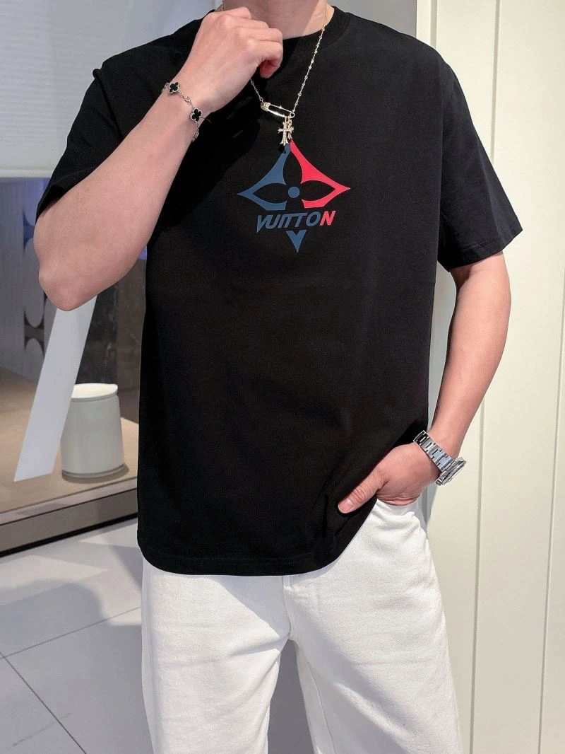 Exact replica Louis Vuitton T-Shirts