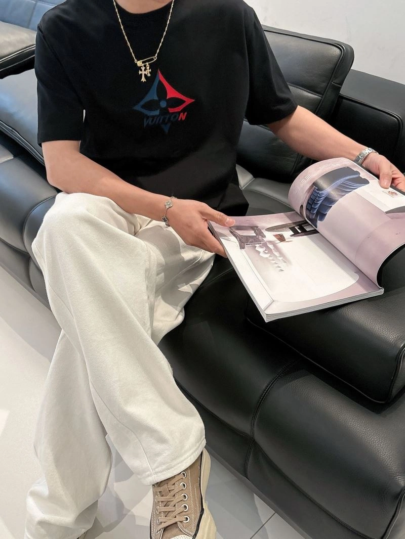 Exact replica Louis Vuitton T-Shirts