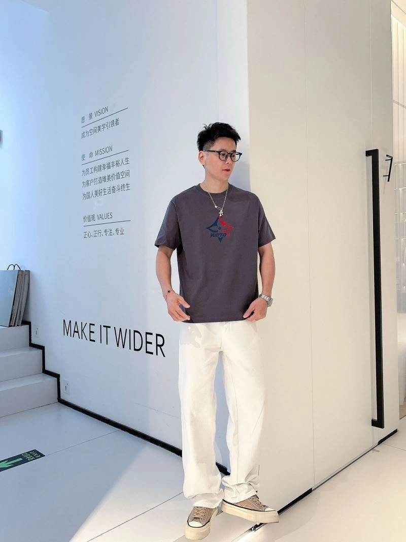 Inexpensive Louis Vuitton T-Shirts