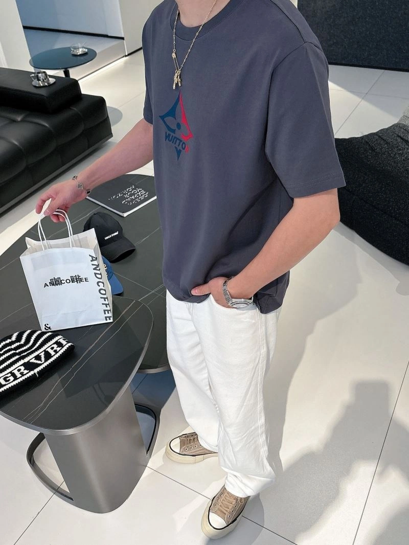 Inexpensive Louis Vuitton T-Shirts