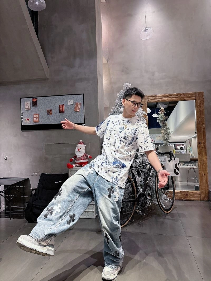 1:1 copy Louis Vuitton T-Shirts