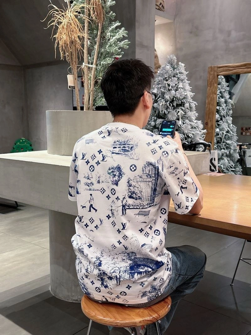 1:1 copy Louis Vuitton T-Shirts