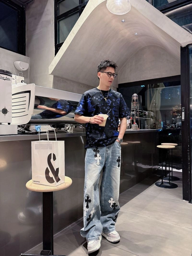 Factory-made Louis Vuitton T-Shirts